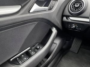 White Audi A3 2017 in Riga, with an engine capacity of 1.50 L and mileage of 153 thousand km for 13900 €, photo 22 on AUTOMOTO.COM.LV