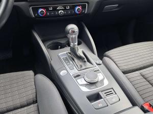 White Audi A3 2017 in Jonava, with an engine capacity of 2.00 L and mileage of 173 thousand km for 15500 €, photo 34 on AUTOMOTO.COM.LV