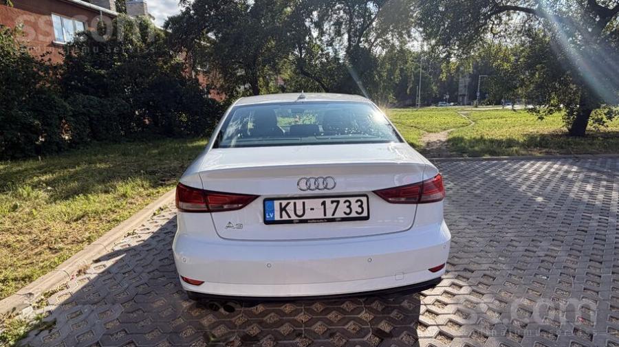 White Audi A3 2017 in Riga, with an engine capacity of 1.50 L and mileage of 131 thousand km for 13500 €, photo 4 on AUTOMOTO.COM.LV