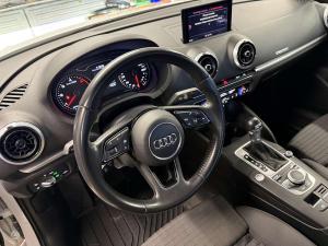 White Audi A3 2017 in Prienai, with an engine capacity of 2.00 L and mileage of 251 thousand km for 12800 €, photo 40 on AUTOMOTO.COM.LV