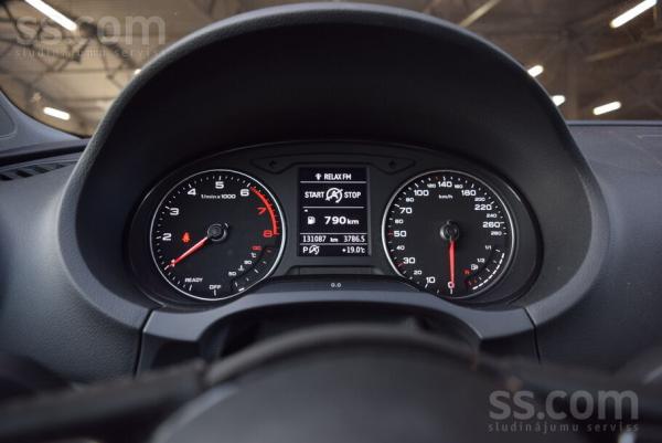 Audi A3 2017 Rīga vietnē Balts Audi A3 2017 Rīga, ar dzinēja tilpumu 1.50 L un nobraukumu 131 tūkst. km par 12500 €, foto 10 vietnē AUTOMOTO.COM.LV