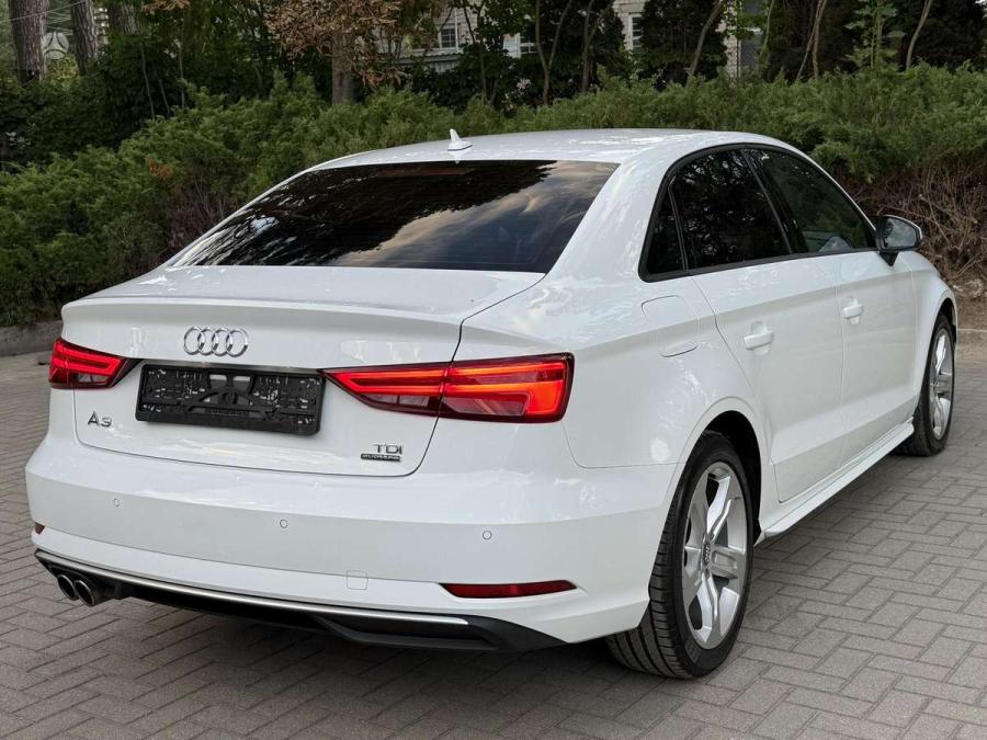 White Audi A3 2017 in Prienai, with an engine capacity of 2.00 L and mileage of 251 thousand km for 12200 €, photo 15 on AUTOMOTO.COM.LV