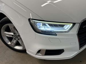 White Audi A3 2017 in Prienai, with an engine capacity of 2.00 L and mileage of 251 thousand km for 12200 €, photo 49 on AUTOMOTO.COM.LV