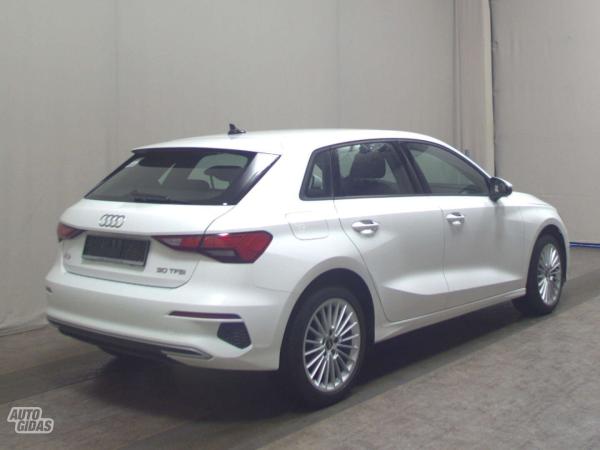 Balts Audi A3 2022 Kauņa, ar dzinēja tilpumu 1.00 L un nobraukumu 25 tūkst. km par 22724 €, foto 4 vietnē AUTOMOTO.COM.LV