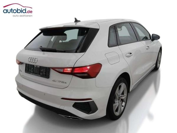 Balts Audi A3 2022 Kauņa, ar dzinēja tilpumu 1.40 L un nobraukumu 21 tūkst. km par 27972 €, foto 4 vietnē AUTOMOTO.COM.LV