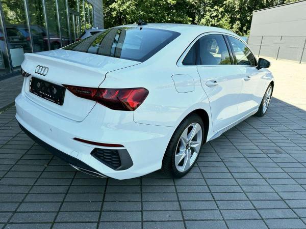 White Audi A3 2022 in Kaunas, with an engine capacity of 1.00 L and mileage of 181 thousand km for 18400 €, photo 3 on AUTOMOTO.COM.LV