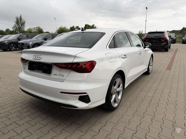 White Audi A3 2022 in Siauliai, with an engine capacity of 1.50 L and mileage of 176 thousand km for 18990 €, photo 8 on AUTOMOTO.COM.LV