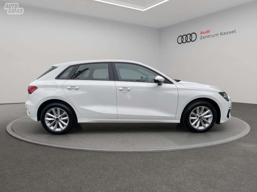 Balts Audi A3 2023 Kauņa, ar dzinēja tilpumu 1.00 L un nobraukumu 11 tūkst. km par 27972 €, foto 8 vietnē AUTOMOTO.COM.LV