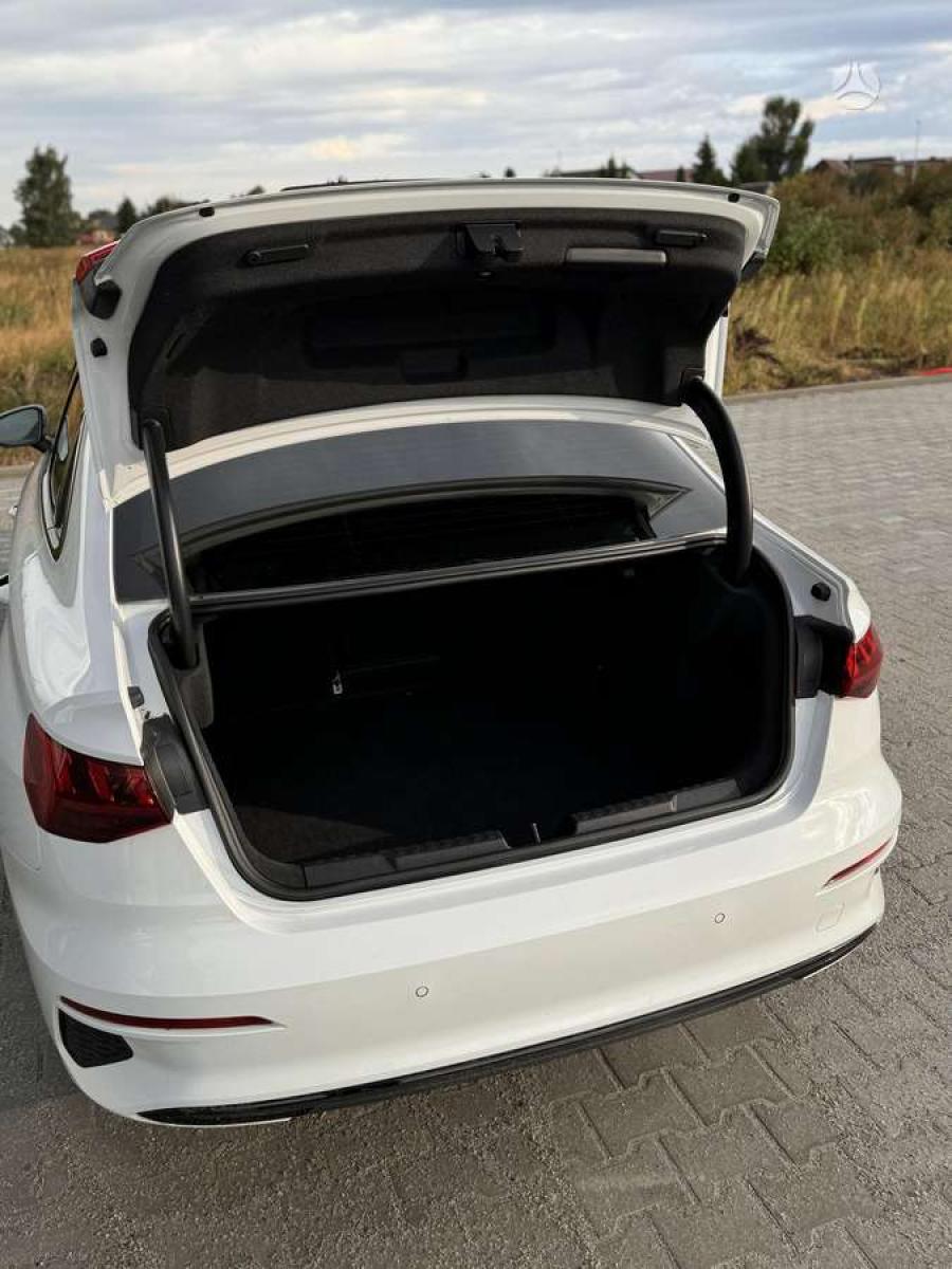 White Audi A3 2024 in Klaipeda, with an engine capacity of 2.00 L and mileage of 43 thousand km for 25500 €, photo 16 on AUTOMOTO.COM.LV