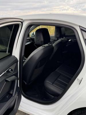 White Audi A3 2024 in Klaipeda, with an engine capacity of 2.00 L and mileage of 43 thousand km for 25500 €, photo 21 on AUTOMOTO.COM.LV