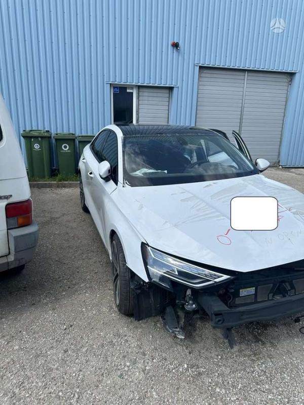 Balts Audi A3 2025 Kauņa, ar dzinēja tilpumu 1.98 L un nobraukumu 22 tūkst. km par 11600 €, foto 2 vietnē AUTOMOTO.COM.LV
