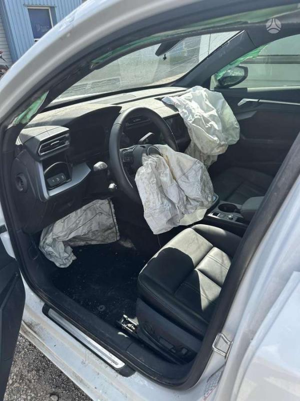 Balts Audi A3 2025 Kauņa, ar dzinēja tilpumu 1.98 L un nobraukumu 22 tūkst. km par 11600 €, foto 6 vietnē AUTOMOTO.COM.LV