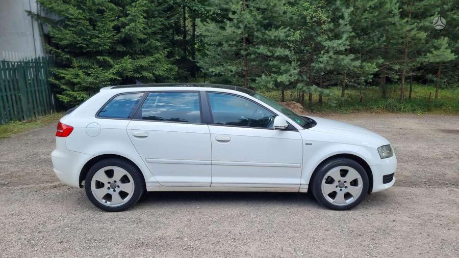 Balts Audi A3 2009 Viļņa, ar dzinēja tilpumu 1.40 L un nobraukumu 213 tūkst. km par 4300 €, foto 11 vietnē AUTOMOTO.COM.LV