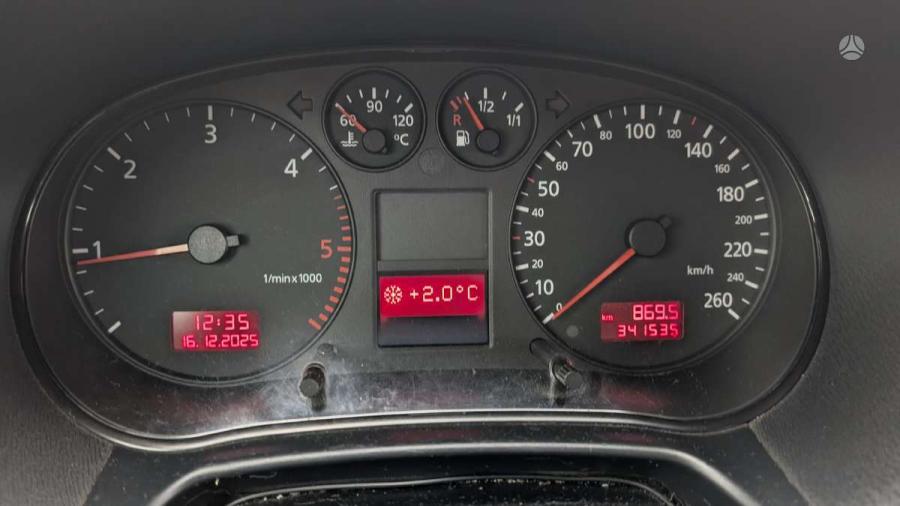Dzeltens Audi A3 2000 Prienai, ar dzinēja tilpumu 1.90 L un nobraukumu 342 tūkst. km par 1000 €, foto 5 vietnē AUTOMOTO.COM.LV