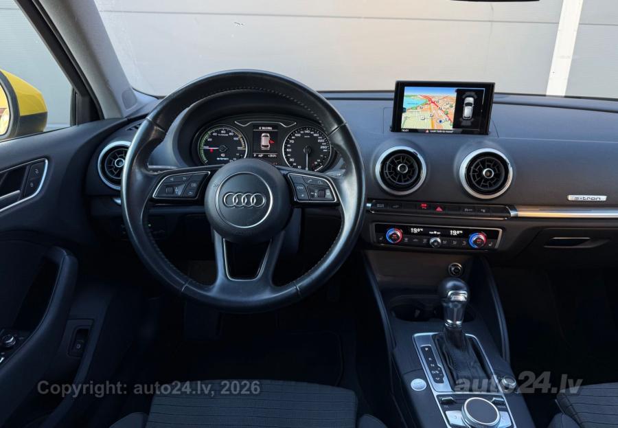 Dzeltens Audi A3 2017 Tallina, ar dzinēja tilpumu 1.40 L un nobraukumu 93 tūkst. km par 14900 €, foto 10 vietnē AUTOMOTO.COM.LV