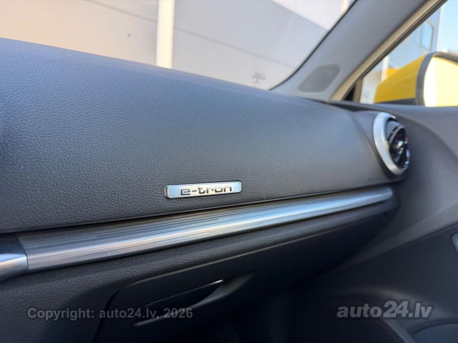 Dzeltens Audi A3 2017 Tallina, ar dzinēja tilpumu 1.40 L un nobraukumu 93 tūkst. km par 14900 €, foto 20 vietnē AUTOMOTO.COM.LV