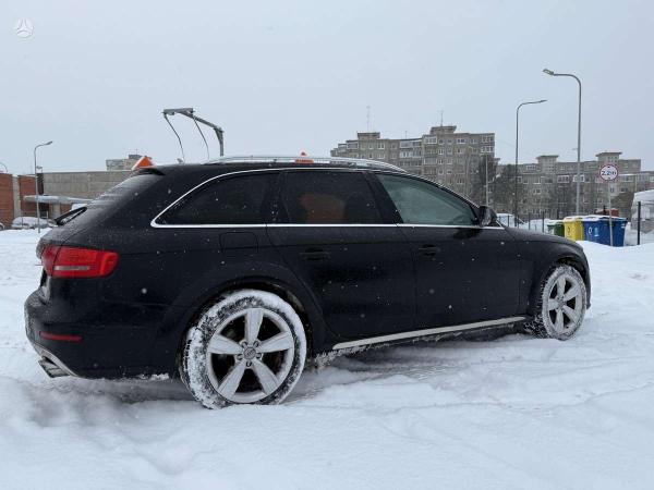 Black Audi A4 Allroad 2009 in Kaunas, with an engine capacity of 1.98 L and mileage of 291 thousand km for 5800 €, photo 4 on AUTOMOTO.COM.LV