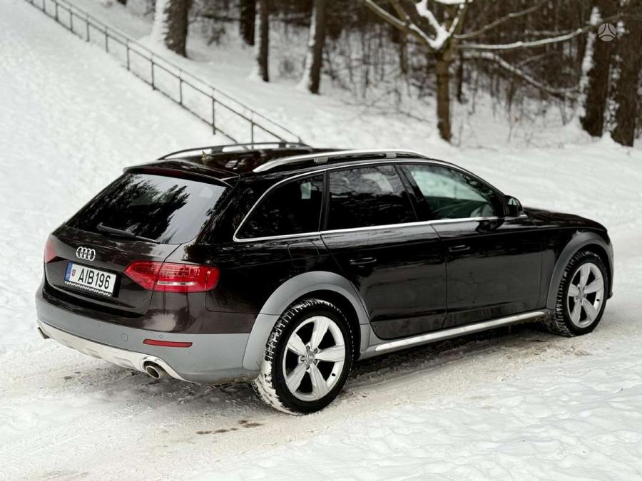 Black Audi A4 Allroad 2010 in Vilnius, with an engine capacity of 2.97 L and mileage of 298 thousand km for 6000 €, photo 5 on AUTOMOTO.COM.LV