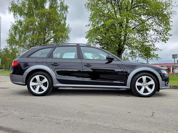 Melns Audi A4 Allroad 2010 Tauragė, ar dzinēja tilpumu 1.97 L un nobraukumu 306 tūkst. km par 6500 €, foto 4 vietnē AUTOMOTO.COM.LV