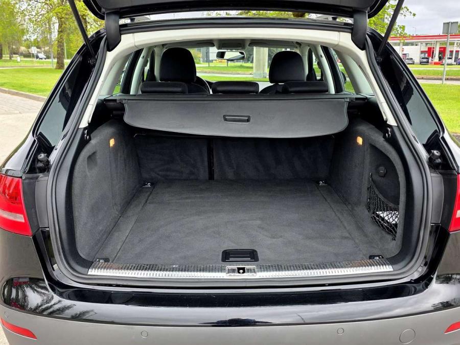 Black Audi A4 Allroad 2010 in Taurage, with an engine capacity of 1.97 L and mileage of 306 thousand km for 6500 €, photo 16 on AUTOMOTO.COM.LV