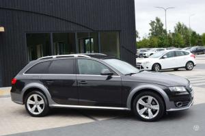 Melns Audi A4 Allroad 2010 Šauļi, ar dzinēja tilpumu 2.97 L un nobraukumu 310 tūkst. km par 6000 €, foto 11 vietnē AUTOMOTO.COM.LV