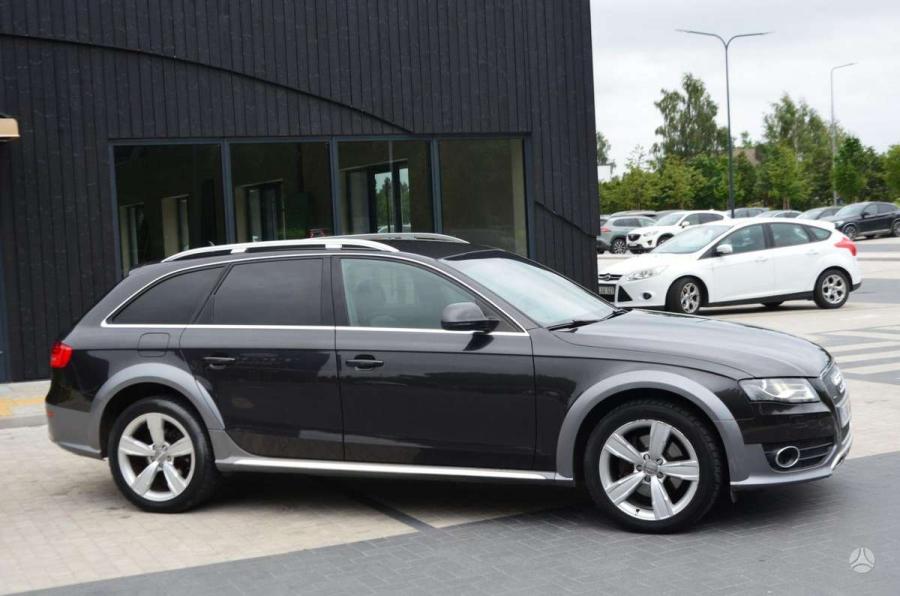 Melns Audi A4 Allroad 2010 Šauļi, ar dzinēja tilpumu 2.97 L un nobraukumu 310 tūkst. km par 6000 €, foto 11 vietnē AUTOMOTO.COM.LV