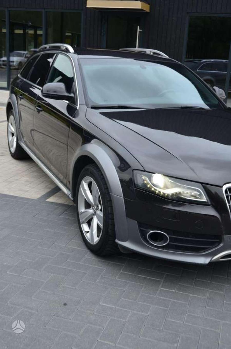 Melns Audi A4 Allroad 2010 Šauļi, ar dzinēja tilpumu 2.97 L un nobraukumu 310 tūkst. km par 6000 €, foto 28 vietnē AUTOMOTO.COM.LV