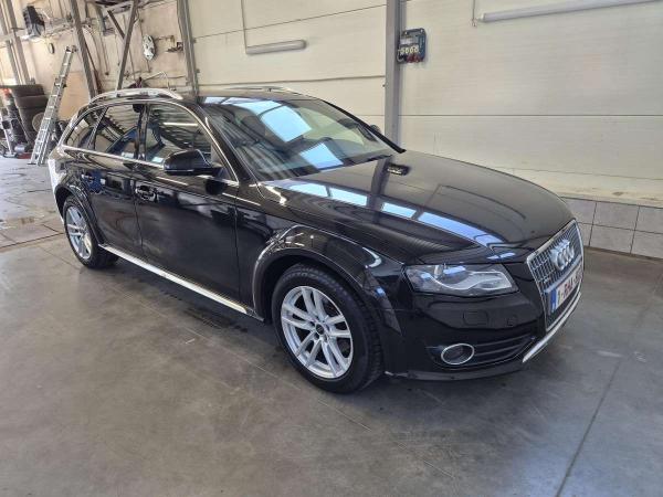 Black Audi A4 Allroad 2011 in Raseiniai, with an engine capacity of 1.97 L and mileage of 198 thousand km for 6990 €, photo 2 on AUTOMOTO.COM.LV