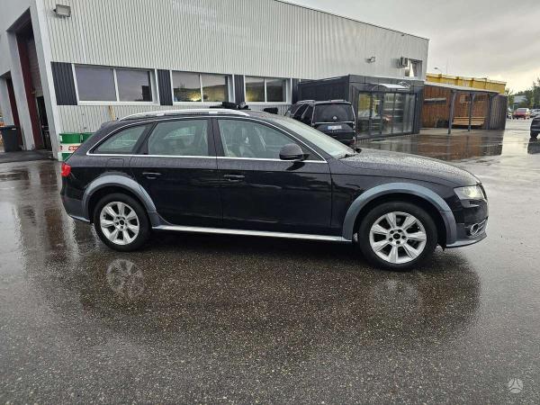Melns Audi A4 Allroad 2011 Ukmergė, ar dzinēja tilpumu 1.97 L un nobraukumu 240 tūkst. km par 5999 €, foto 6 vietnē AUTOMOTO.COM.LV