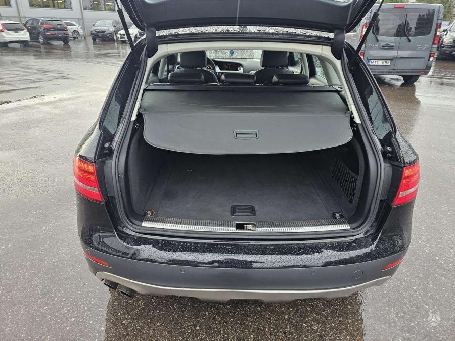 Melns Audi A4 Allroad 2011 Ukmergė, ar dzinēja tilpumu 1.97 L un nobraukumu 240 tūkst. km par 5999 €, foto 13 vietnē AUTOMOTO.COM.LV