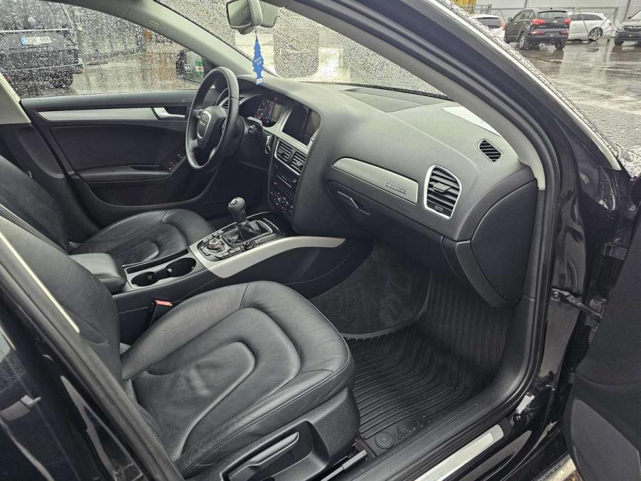 Melns Audi A4 Allroad 2011 Ukmergė, ar dzinēja tilpumu 1.97 L un nobraukumu 240 tūkst. km par 5999 €, foto 16 vietnē AUTOMOTO.COM.LV