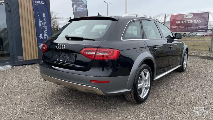 Black Audi A4 Allroad 2012 in Marijampole, with an engine capacity of 2.00 L and mileage of 264 thousand km for 8950 €, photo 8 on AUTOMOTO.COM.LV