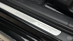 Black Audi A4 Allroad 2012 in Marijampole, with an engine capacity of 2.00 L and mileage of 264 thousand km for 8950 €, photo 19 on AUTOMOTO.COM.LV