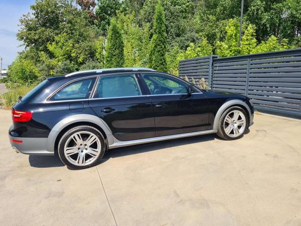 Black Audi A4 Allroad 2012 in Kaunas, with an engine capacity of 2.97 L and mileage of 254 thousand km for 9500 €, photo 6 on AUTOMOTO.COM.LV