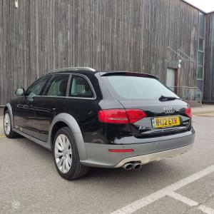 Black Audi A4 Allroad 2012 in Utena, with an engine capacity of 1.97 L and mileage of 114 thousand km for 3200 €, photo 11 on AUTOMOTO.COM.LV