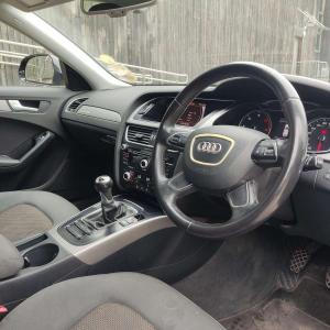 Black Audi A4 Allroad 2012 in Utena, with an engine capacity of 1.97 L and mileage of 114 thousand km for 3200 €, photo 16 on AUTOMOTO.COM.LV