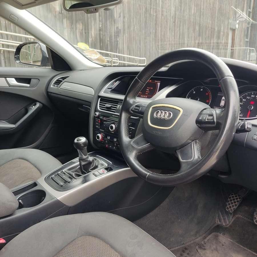 Black Audi A4 Allroad 2012 in Utena, with an engine capacity of 1.97 L and mileage of 114 thousand km for 3200 €, photo 16 on AUTOMOTO.COM.LV