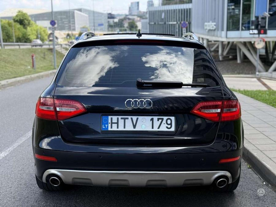 Melns Audi A4 Allroad 2012 Viļņa, ar dzinēja tilpumu 3.00 L un nobraukumu 229 tūkst. km par 8400 €, foto 6 vietnē AUTOMOTO.COM.LV