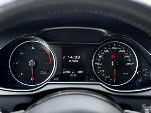 Melns Audi A4 Allroad 2012 Viļņa, ar dzinēja tilpumu 3.00 L un nobraukumu 229 tūkst. km par 8400 €, foto 18 vietnē AUTOMOTO.COM.LV