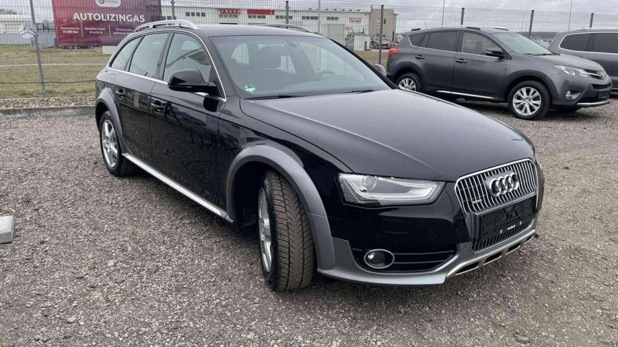 Melns Audi A4 Allroad 2012 Marijampole, ar dzinēja tilpumu 1.97 L un nobraukumu 264 tūkst. km par 8490 €, foto 4 vietnē AUTOMOTO.COM.LV