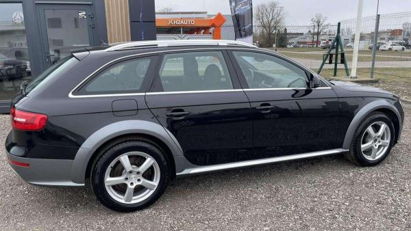 Melns Audi A4 Allroad 2012 Marijampole, ar dzinēja tilpumu 1.97 L un nobraukumu 264 tūkst. km par 8490 €, foto 6 vietnē AUTOMOTO.COM.LV