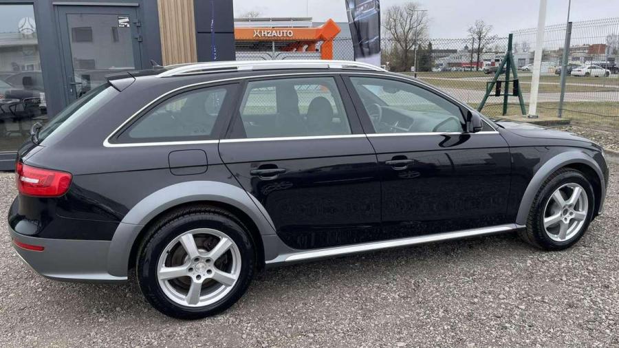 Melns Audi A4 Allroad 2012 Marijampole, ar dzinēja tilpumu 1.97 L un nobraukumu 264 tūkst. km par 8490 €, foto 7 vietnē AUTOMOTO.COM.LV