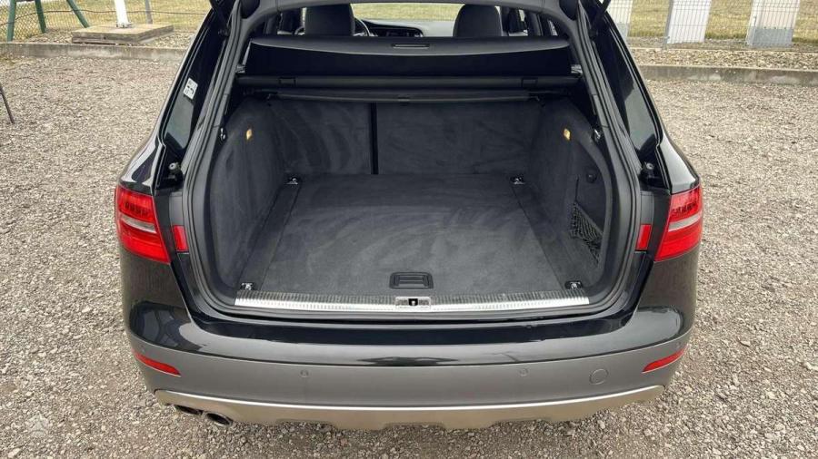 Melns Audi A4 Allroad 2012 Marijampole, ar dzinēja tilpumu 1.97 L un nobraukumu 264 tūkst. km par 8490 €, foto 12 vietnē AUTOMOTO.COM.LV