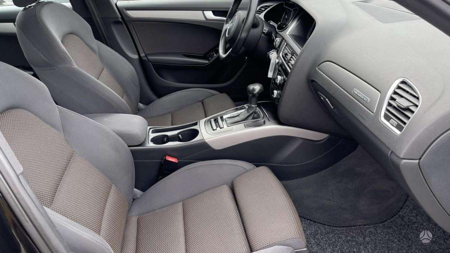 Melns Audi A4 Allroad 2012 Marijampole, ar dzinēja tilpumu 1.97 L un nobraukumu 264 tūkst. km par 8490 €, foto 20 vietnē AUTOMOTO.COM.LV