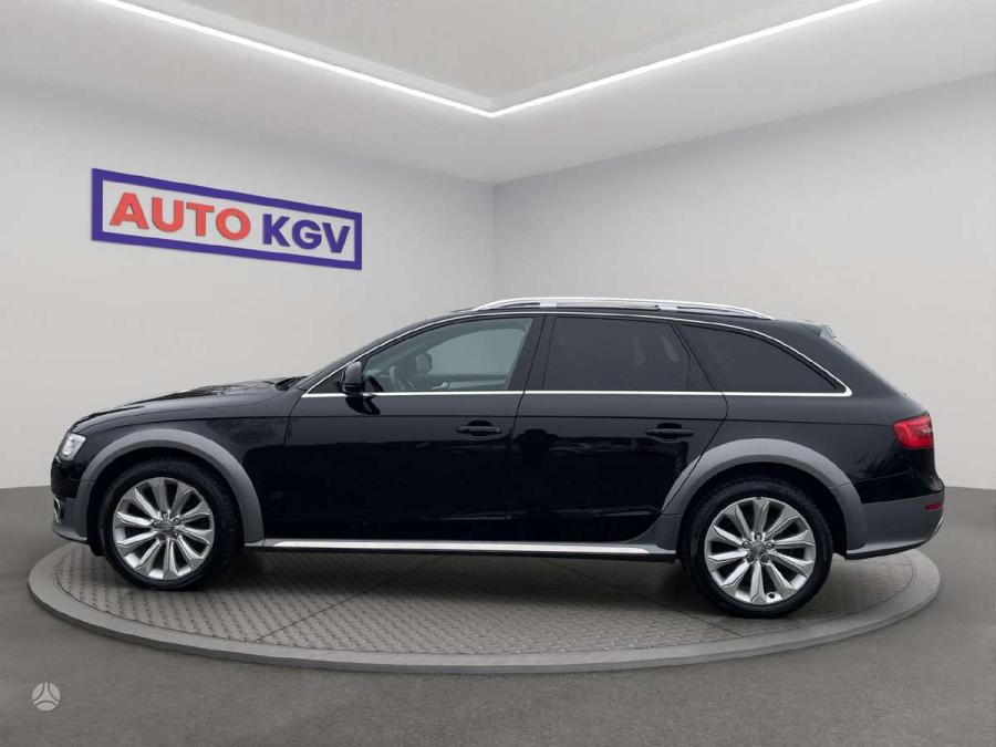 Melns Audi A4 Allroad 2013 Viļņa, ar dzinēja tilpumu 2.00 L un nobraukumu 324 tūkst. km par 8999 €, foto 2 vietnē AUTOMOTO.COM.LV
