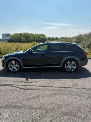 Melns Audi A4 Allroad 2013 Panevēža, ar dzinēja tilpumu 3.00 L un nobraukumu 383 tūkst. km par 7400 €, foto 3 vietnē AUTOMOTO.COM.LV