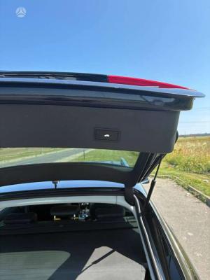 Melns Audi A4 Allroad 2013 Panevēža, ar dzinēja tilpumu 3.00 L un nobraukumu 383 tūkst. km par 7400 €, foto 10 vietnē AUTOMOTO.COM.LV