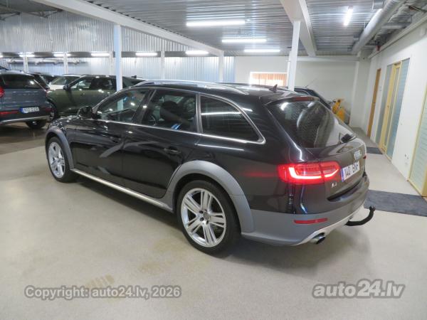 Black Audi A4 Allroad 2013 in Tallinn, with an engine capacity of 2.00 L and mileage of 134 thousand km for 10900 €, photo 3 on AUTOMOTO.COM.LV