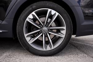 Black Audi A4 Allroad 2016 in Tallinn, with an engine capacity of 3.00 L and mileage of 192 thousand km for 23500 €, photo 12 on AUTOMOTO.COM.LV