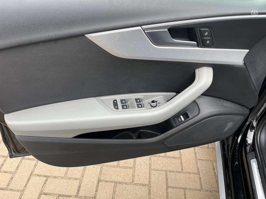 Melns Audi A4 Allroad 2016 Tauragė, ar dzinēja tilpumu 2.00 L un nobraukumu 250 tūkst. km par 10900 €, foto 13 vietnē AUTOMOTO.COM.LV